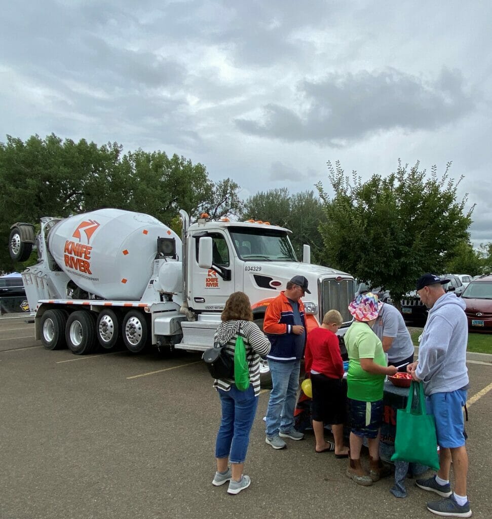 MDU Resources-sponsored STEM Expo attracts more than 350 kids - MDU ...