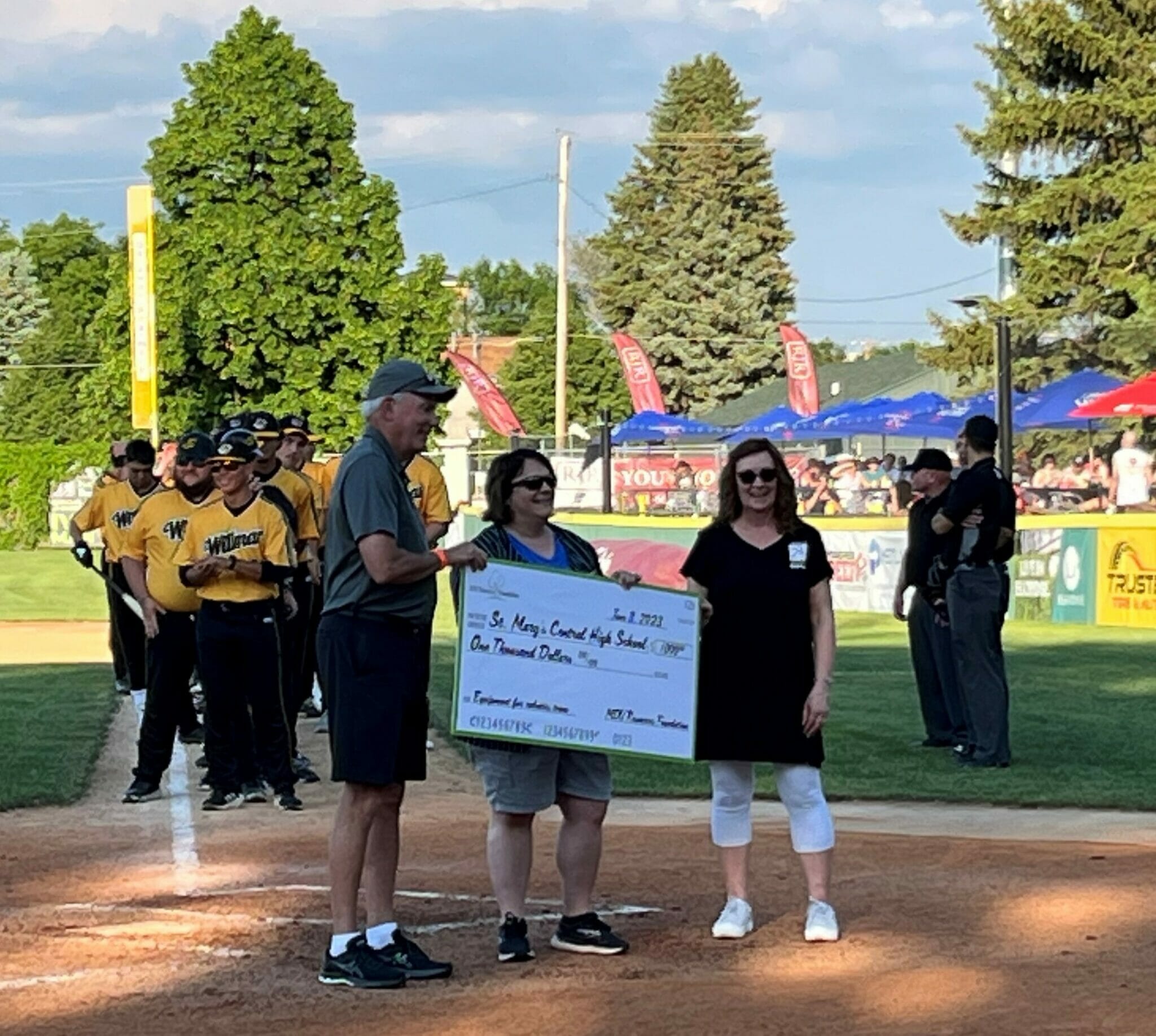 MDU Resources honors STEM All-Stars, awards $1,000 STEM grant to ...