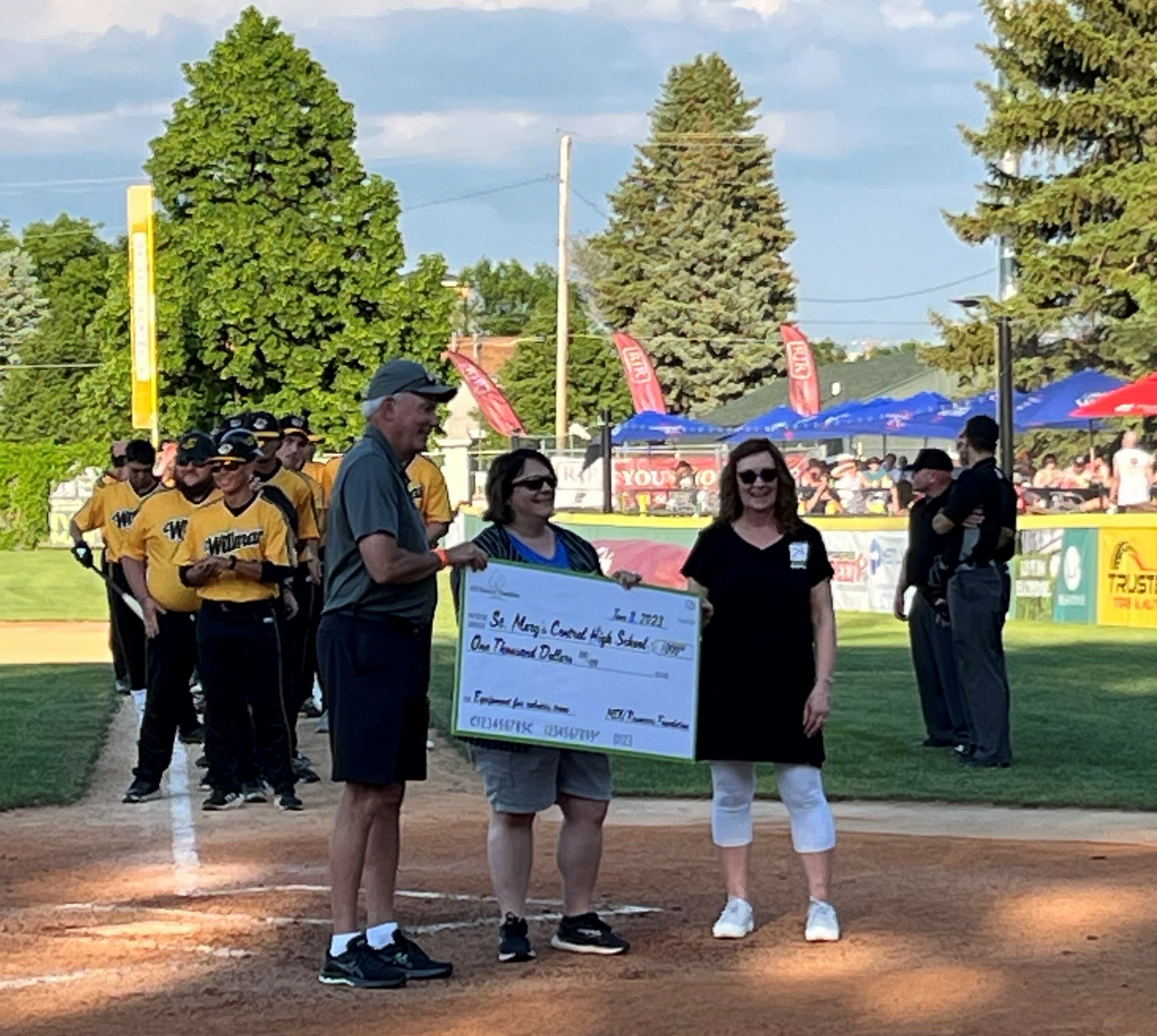 MDU Resources honors STEM All-Stars, awards $1,000 STEM grant to ...
